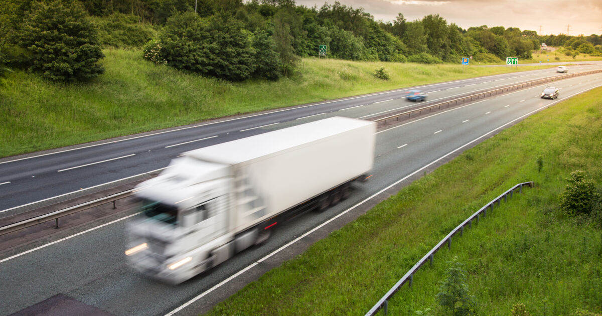 8.500 LKW’s rollen täglich durch Zoll Basel Weil am Rhein ...